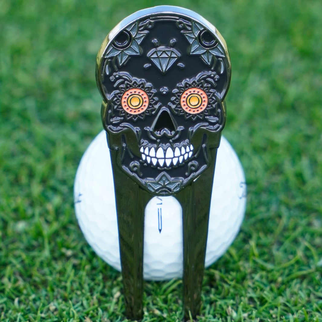 Ball Markers + Pitch Marks Repairers